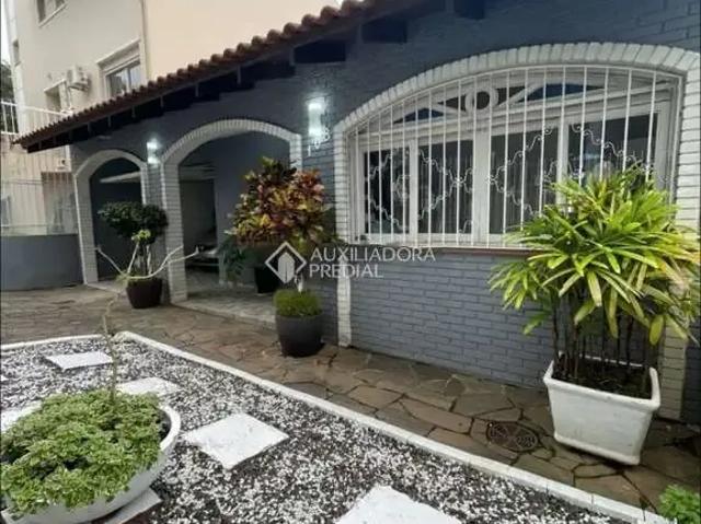 Casa / Sobrado para Locação em Porto Alegre/RS Nonoai 2 Quartos