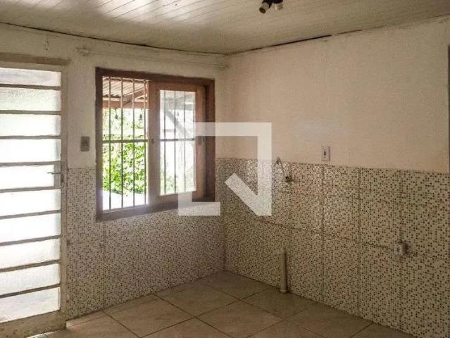 Casa / Sobrado para Locação em Porto Alegre/RS Nonoai 2 Quartos