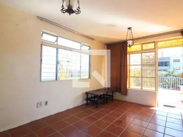 Casa / Sobrado para Locação em Porto Alegre/RS Nonoai 3 Quartos