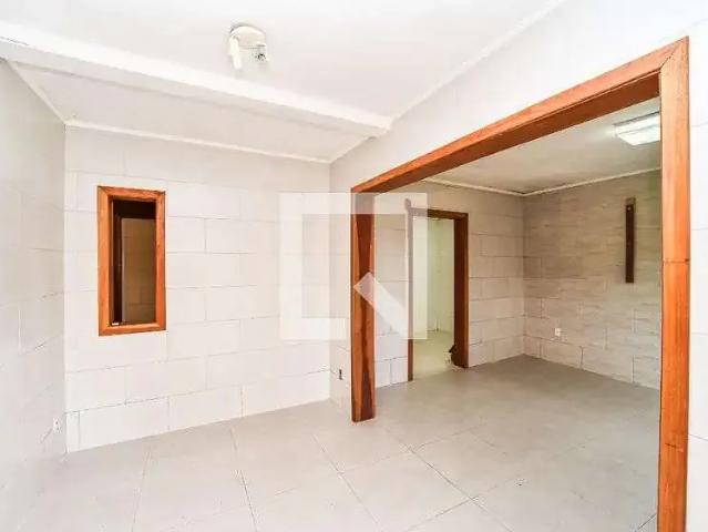 Casa / Sobrado para Locação em Porto Alegre/RS São João 4 Quartos