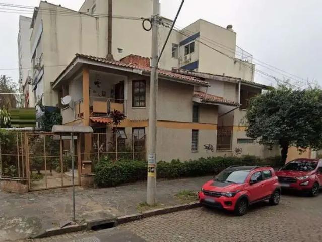 Casa / Sobrado para Locação em Porto Alegre/RS Santana 9 Quartos