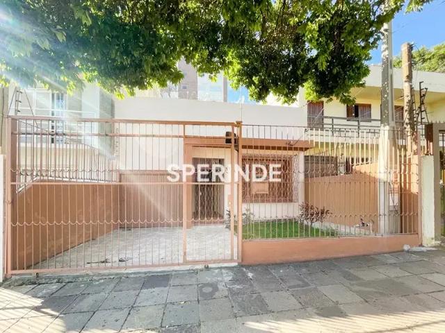 Casa / Sobrado para Locação em Porto Alegre/RS Santana 2 Quartos