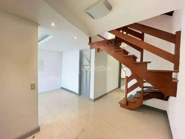 Casa / Sobrado para Locação em Porto Alegre/RS Santana 3 Quartos