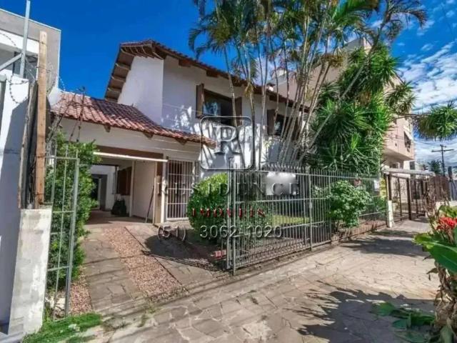 Casa / Sobrado para Locação em Porto Alegre/RS Santana 3 Quartos