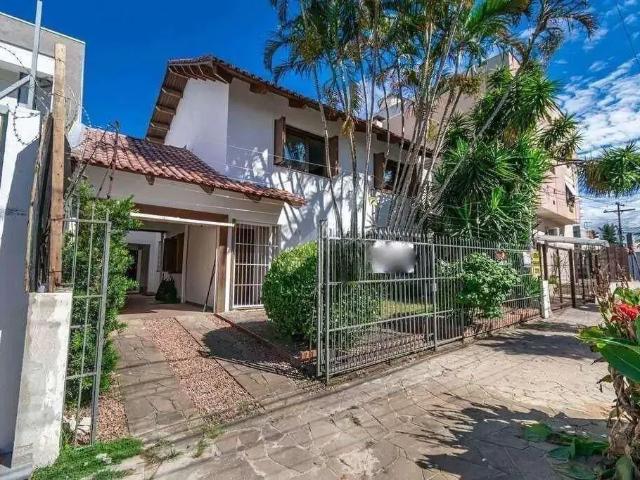 Casa / Sobrado para Locação em Porto Alegre/RS Santana 3 Quartos