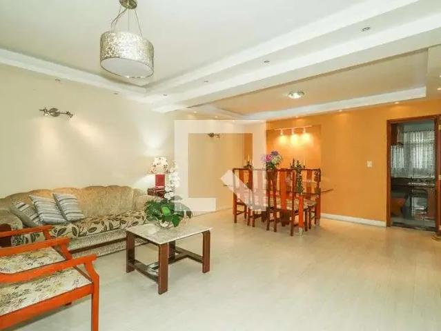 Casa / Sobrado para Locação em Porto Alegre/RS Sarandi 4 Quartos