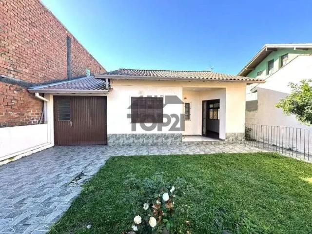 Casa / Sobrado para Locação em Porto Alegre/RS Sarandi 5 Quartos