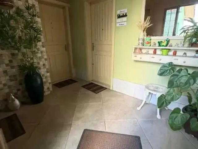 Casa / Sobrado para Locação em Porto Alegre/RS Sarandi 1 Quartos