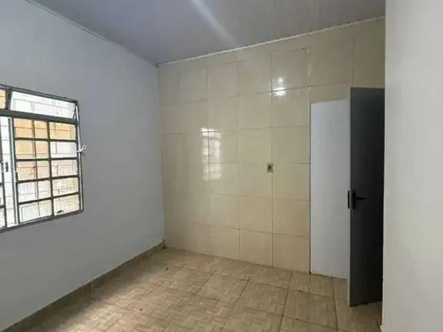 Casa / Sobrado para Locação em Porto Alegre/RS Sarandi 1 Quartos