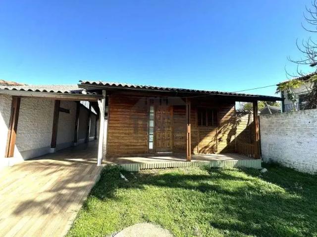 Casa / Sobrado para Locação em Porto Alegre/RS Sarandi 2 Quartos