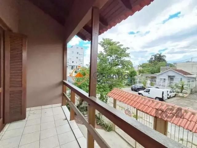 Casa / Sobrado para Locação em Porto Alegre/RS Sarandi 3 Quartos