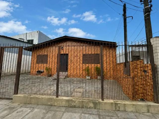 Casa / Sobrado para Locação em Porto Alegre/RS Sarandi 3 Quartos