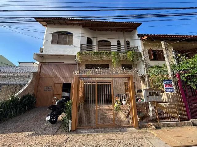 Casa / Sobrado para Locação em Porto Alegre/RS Sarandi 3 Quartos