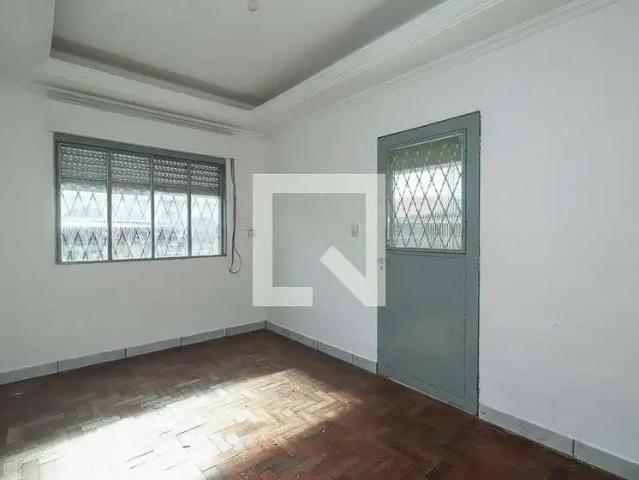 Casa / Sobrado para Locação em Porto Alegre/RS Sarandi 3 Quartos