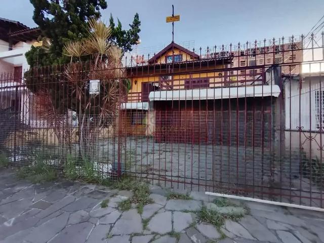 Casa / Sobrado para Locação em Porto Alegre/RS Sarandi 3 Quartos