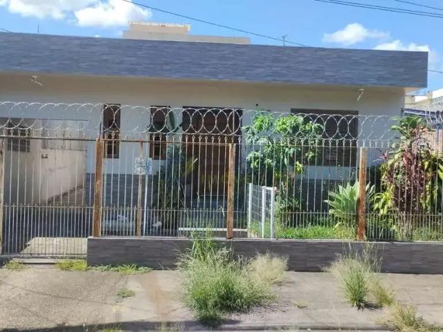 Casa / Sobrado para Locação em Porto Alegre/RS Sarandi 3 Quartos