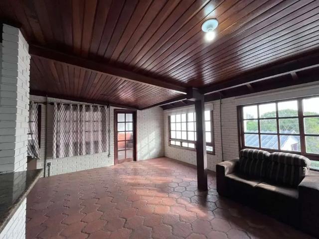 Casa / Sobrado para Locação em Porto Alegre/RS Partenon 3 Quartos