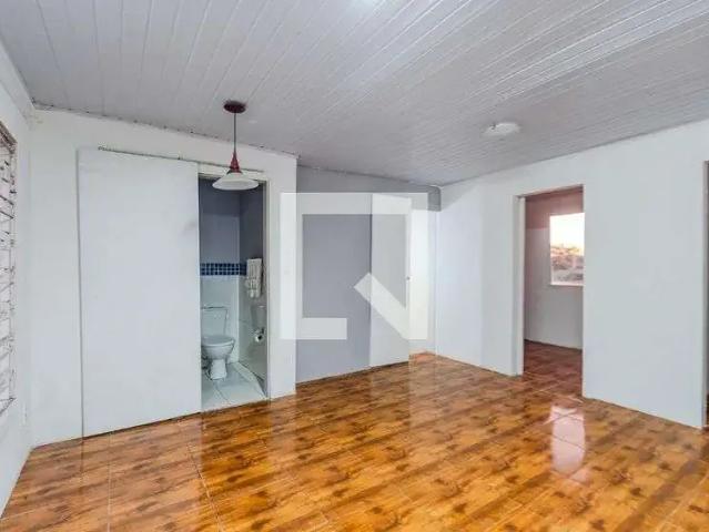 Casa / Sobrado para Locação em Porto Alegre/RS Partenon 2 Quartos