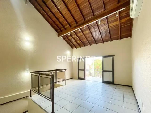Casa / Sobrado para Locação em Porto Alegre/RS Passo da Areia 3 Quartos