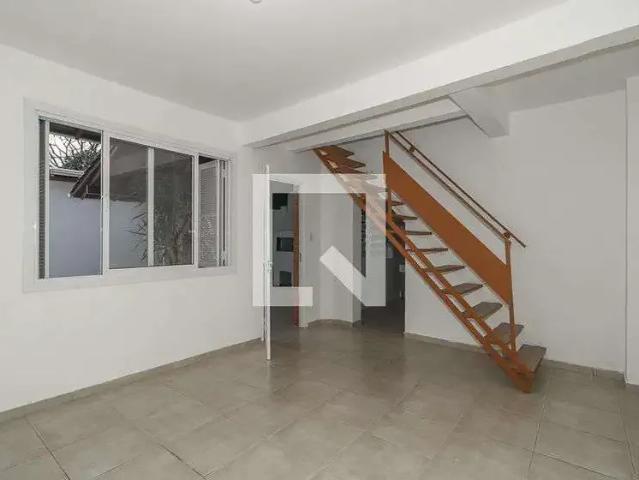 Casa / Sobrado para Locação em Porto Alegre/RS Passo da Areia 2 Quartos