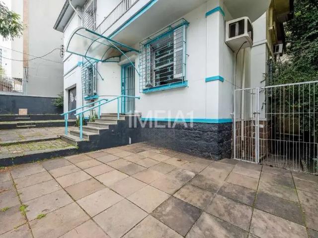 Casa / Sobrado para Locação em Porto Alegre/RS Petrópolis 4 Quartos
