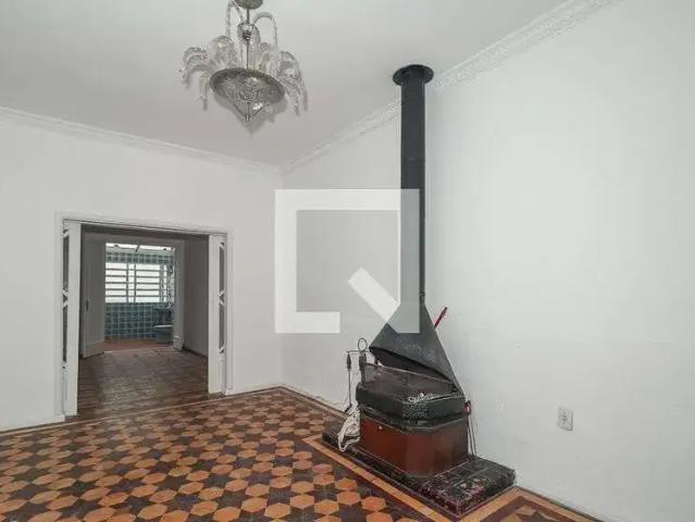 Casa / Sobrado para Locação em Porto Alegre/RS Petrópolis 4 Quartos