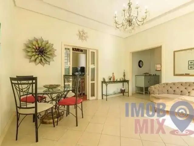Casa / Sobrado para Locação em Porto Alegre/RS Petrópolis 5 Quartos