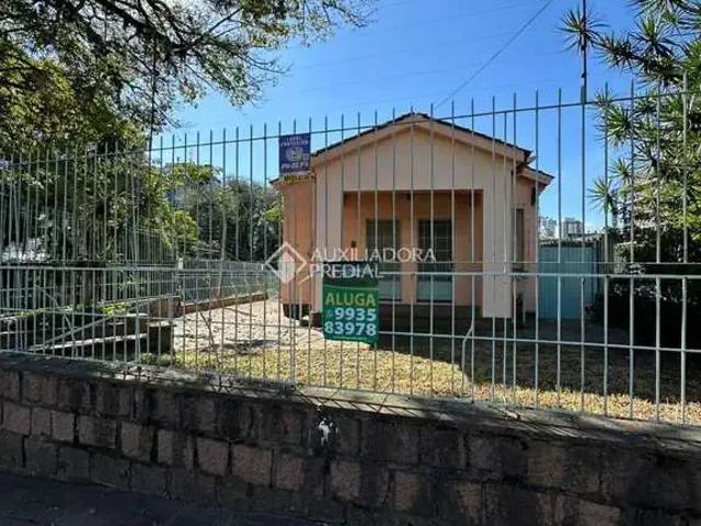 Casa / Sobrado para Locação em Porto Alegre/RS Petrópolis 5 Quartos
