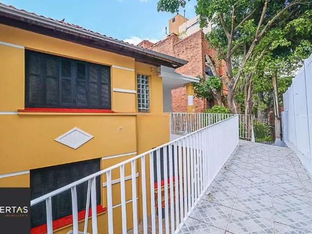 Casa / Sobrado para Locação em Porto Alegre/RS Petrópolis 6 Quartos