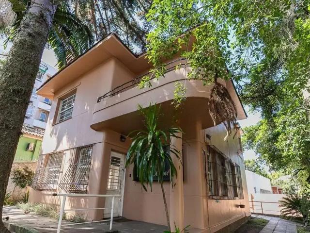 Casa / Sobrado para Locação em Porto Alegre/RS Petrópolis 3 Quartos