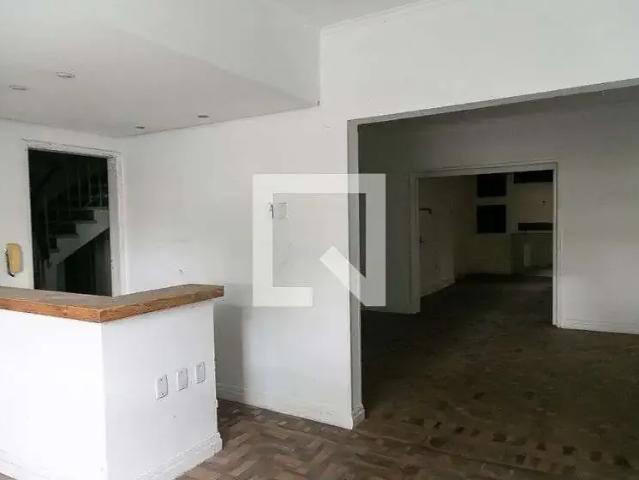 Casa / Sobrado para Locação em Porto Alegre/RS Petrópolis 3 Quartos