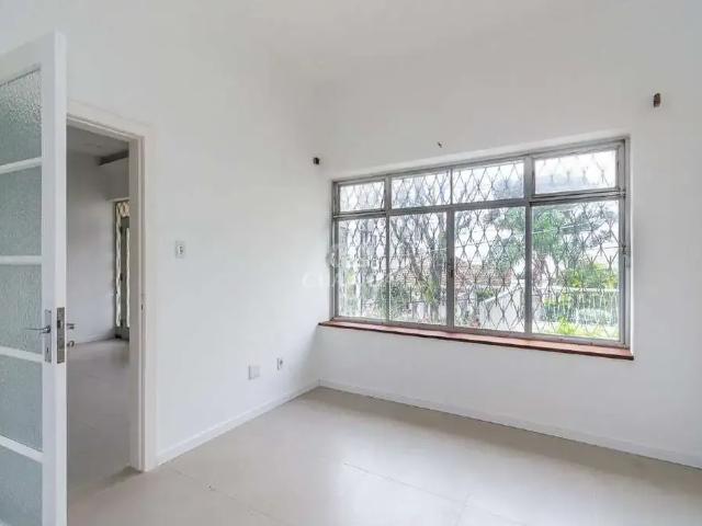 Casa / Sobrado para Locação em Porto Alegre/RS Petrópolis 3 Quartos