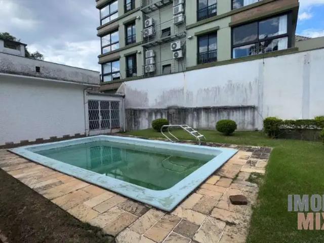 Casa / Sobrado para Locação em Porto Alegre/RS Petrópolis 3 Quartos