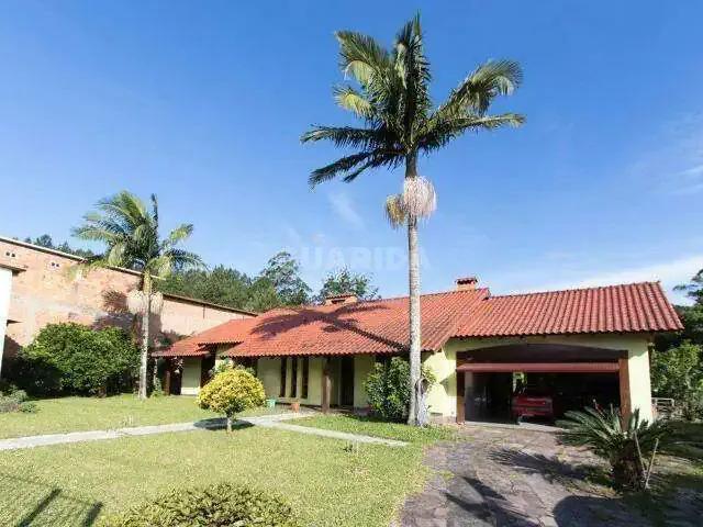 Casa / Sobrado para Locação em Porto Alegre/RS Pitinga 4 Quartos