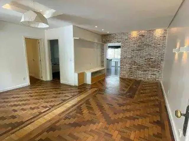 Casa / Sobrado para Locação em Porto Alegre/RS Rio Branco 2 Quartos