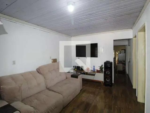 Casa / Sobrado para Locação em Porto Alegre/RS Rubem Berta 3 Quartos
