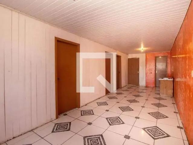 Casa / Sobrado para Locação em Porto Alegre/RS Rubem Berta 3 Quartos