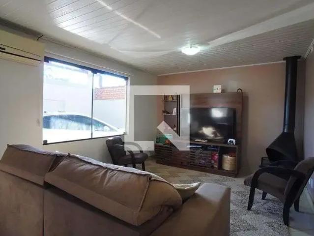Casa / Sobrado para Locação em Porto Alegre/RS Rubem Berta 3 Quartos