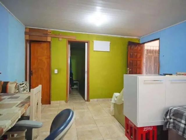 Casa / Sobrado para Locação em Porto Alegre/RS Rubem Berta 2 Quartos