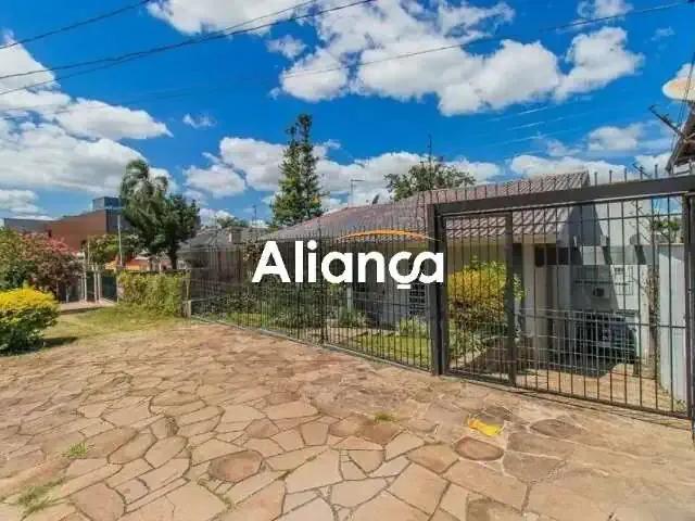 Casa / Sobrado para Locação em Porto Alegre/RS Três Figueiras 3 Quartos