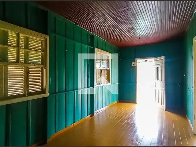 Casa / Sobrado para Locação em Porto Alegre/RS Tristeza 2 Quartos