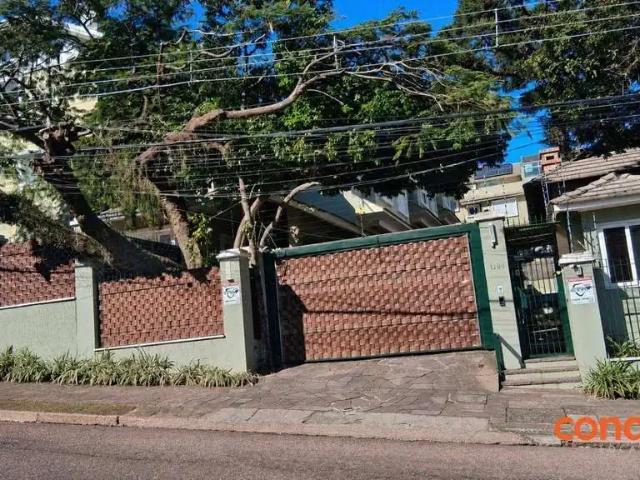 Casa / Sobrado para Locação em Porto Alegre/RS Tristeza 4 Quartos