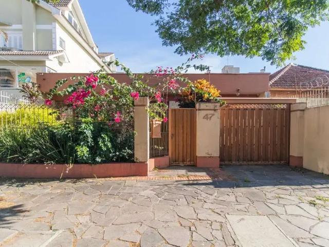 Casa / Sobrado para Locação em Porto Alegre/RS Tristeza 5 Quartos