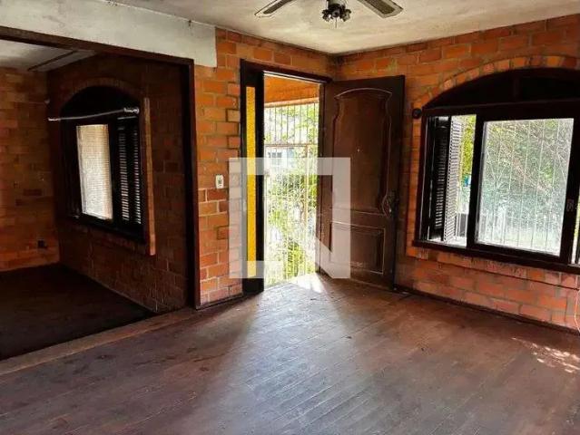 Casa / Sobrado para Locação em Porto Alegre/RS Vila Ipiranga 3 Quartos