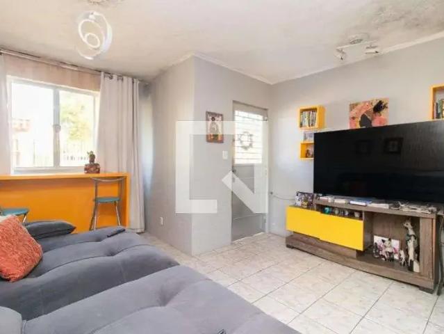 Casa / Sobrado para Locação em Porto Alegre/RS Vila Nova 4 Quartos