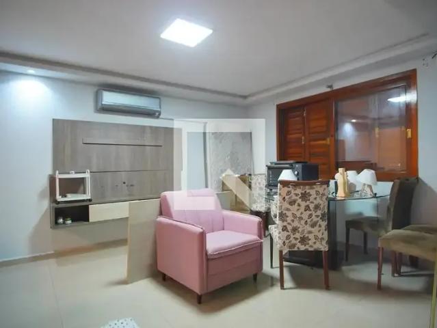 Casa / Sobrado para Locação em Porto Alegre/RS Vila Operária 4 Quartos