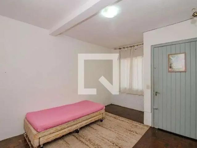 Casa / Sobrado para Locação em Porto Alegre/RS Vila Operária 1 Quartos