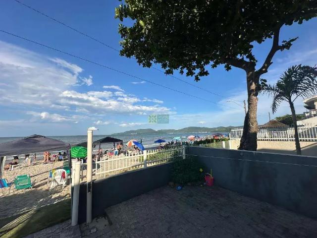Casa / Sobrado para Locação em Porto Belo/SC Balneário Perequê 4 Quartos