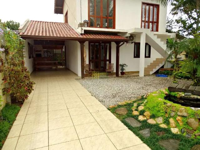 Casa / Sobrado para Locação em Porto Belo/SC Centro 2 Quartos