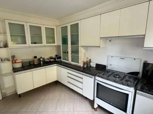 Casa / Sobrado para Locação em Porto Seguro/BA Praia De Taperapuan 4 Quartos